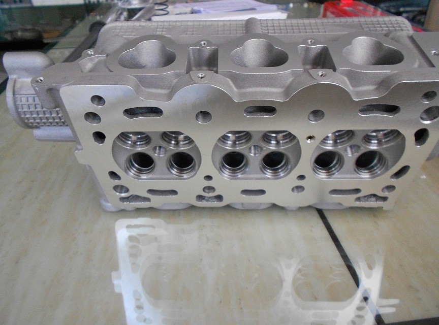 F8D Suzuki Alto Cylinder Head ME1D3-00912 11110-K79G00 11110-K3354 For ...
